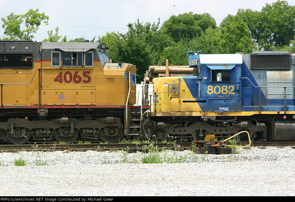 CSX 8082